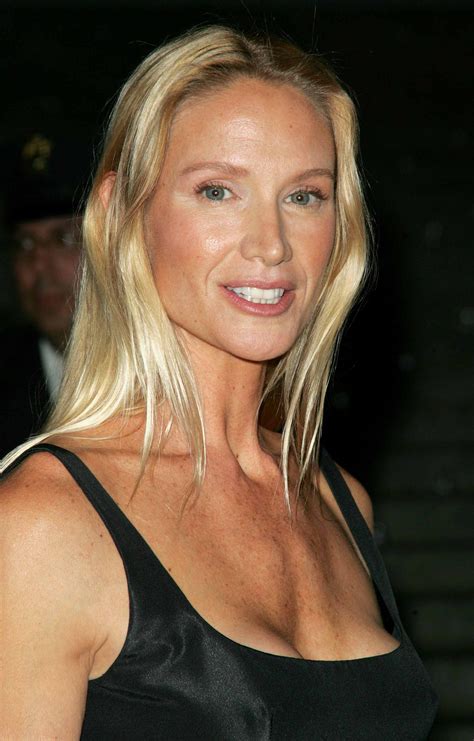 Kelly Lynch Celebrities Lists