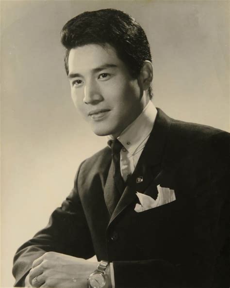 石英年輕照超帥！「超車韓國歐爸」 扛高顏值50年「到老都靠臉吃飯」 娛樂星聞