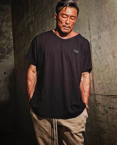 秋山成勲さんのインスタグラム写真 秋山成勲instagram「sung Newブラックtシャツ 今月9月発売‼️ Sung1975