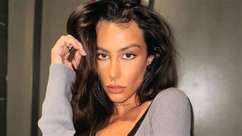 Tóth Andi új Dallal Tért Vissza Origo