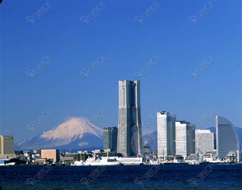 みなとみらいと富士山 写真 アールクリエーション