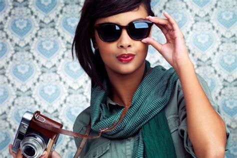 The Francophiles Style Guide How To Dress Like French Women