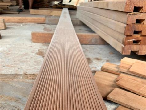 Basralocus Angelique Anti Slip Decking 21 Mm X 145 Mm X 1900 Mm