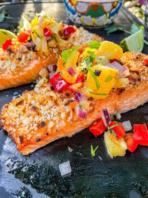 Wild Caught Salmon Vs Farm Raised Salmon Beach Girl Grills