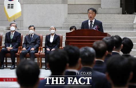 국민 목소리 마음에 새길 것오석준 대법관 취임 Tf사진관 포토 기사 더팩트