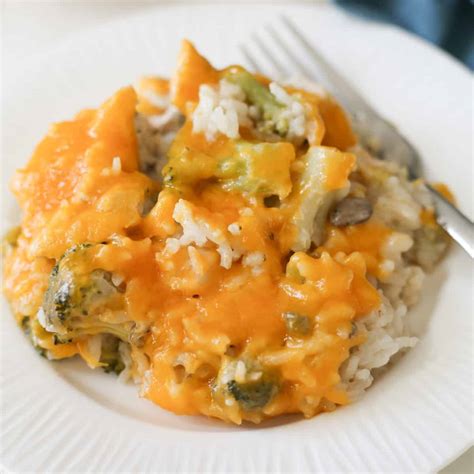 Cheesy Chicken Broccoli Rice Casserole Quick Weeknight Meals