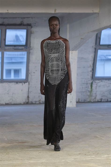 lùchen 2023春夏高级定制秀 couture spring 2023 天天时装 口袋里的时尚指南