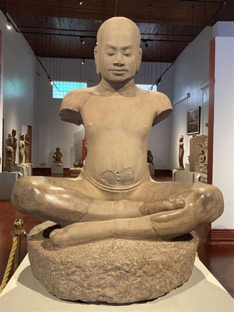 រូបសំណាកតំណាងព្រះរាជវង្សនៅសម័យអង្គរ Ams Khmer Civilization