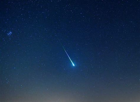 Вечерва нè очекува спектакуларен метеорски дожд од Персеиди Конект мк