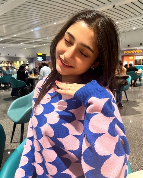 𝐂𝒉𝒊𝒕𝒓𝒂 ☘︎ Chitra25 • Instagram Photos And Videos