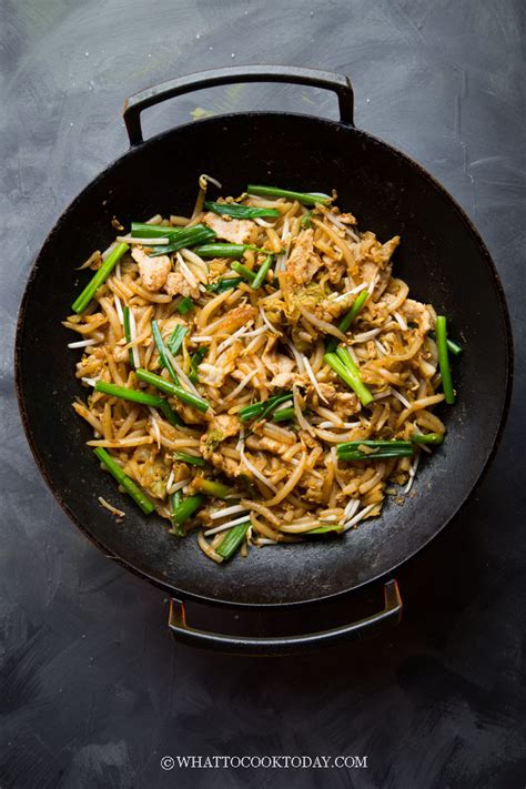 How To Make Cambodian Lort Cha Stir Fried Rice Pin Noodles