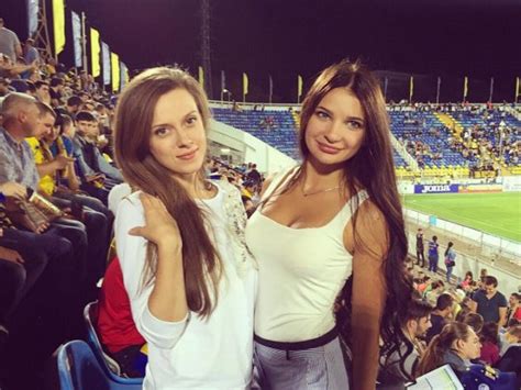 ყველაზე ლამაზი რუსი გულშემატკივარი გოგონები