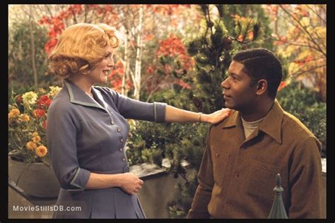 Far From Heaven Publicity Still Of Julianne Moore And Dennis Haysbert