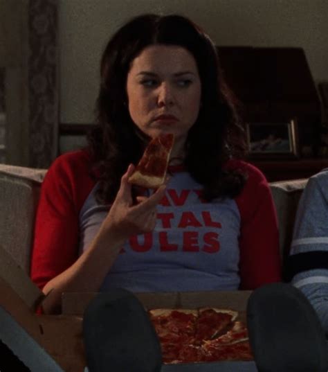 Lorelaigilmore Gilmoregirls Gilmore Girls Seasons Gilmore Girls