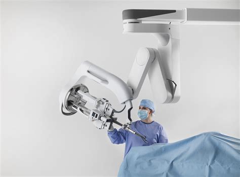 Intuitive Da Vinci Sp Surgical System And Technician Hi Res