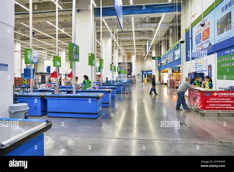 Shenzhen China April 22 2019 Checkout Counters At Sams Club Store