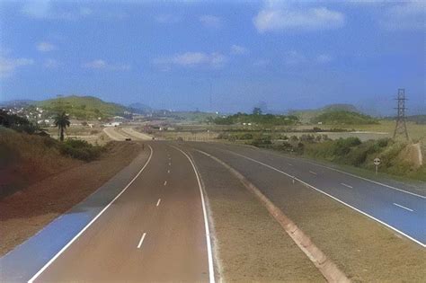 Rodovia BR 101 RJ Niterói Manilha Construtora Metropolitana