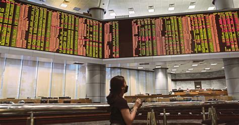 Bursa Malaysia Falls In Early Session New Straits Times