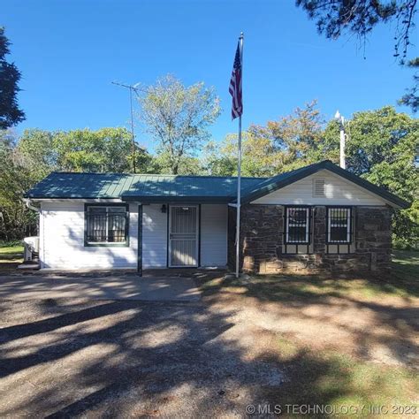 359 Pine Eufaula Ok 74432 50 Photos Movoto