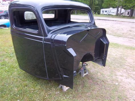 1935 Ford Fiberglass Pickup Cab • Russ Nomore Streetrods