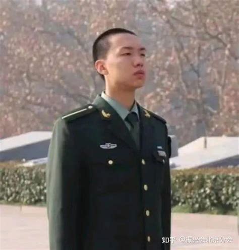 毛主席第四代毛东东、毛甜懿现状 知乎