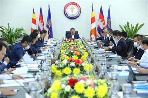 ឯកឧត្តមទេសរដ្ឋមន្ត្រី ស៊ុន ចាន់ថុល ដឹកនាំកិច្ចប្រជុំពិនិត្យពិភាក្សា