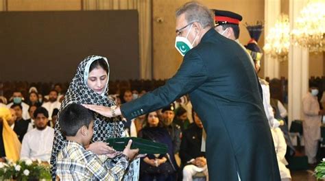 صدر مملکت نے 45 اہم شخصیات کو سول اعزازات سے نواز دیا