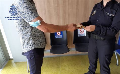 Un hombre de 84 años se encuentra 500 euros en la calle en Logroño y