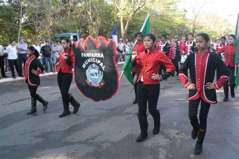S M De EducaÇÃo E Cultura De Sorriso Mt Escolas Publicas Desfilam