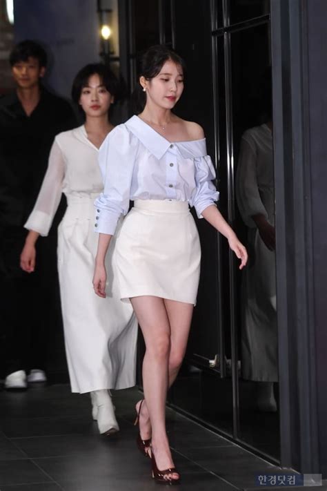 포토 이지은 배우 느낌 물씬~