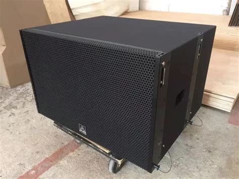 Dual 18 Inch Subwoofer Powerful Woofer Line Array Loundspeaker Professional Speaker