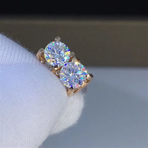 【newデザイン】モアサナイト ピアス K18ピンクゴールド ピアス（フープ） ルイ 通販｜creemaクリーマ 16975660