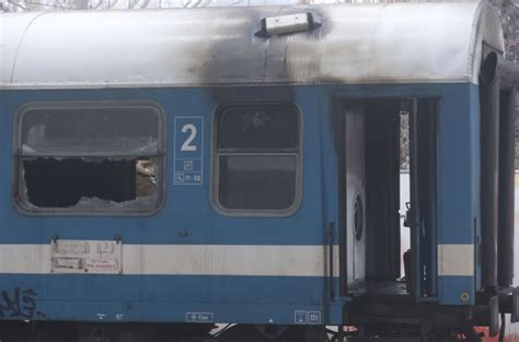 ВИДЕО Трагедија во Софија Четворица загинаа во пожар во вагон Слободен печат