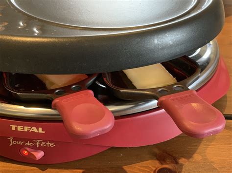 Comment utiliser une machine à raclette Appareil à raclette Guide d achat avis Comparatif