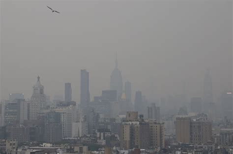 Canadian Wildfires Cause Unhealthy Air Conditions Across Large Portion