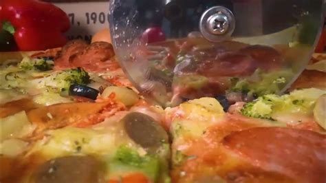 Үндэсний үйлдвэрлэгч ноён пицца Youtube