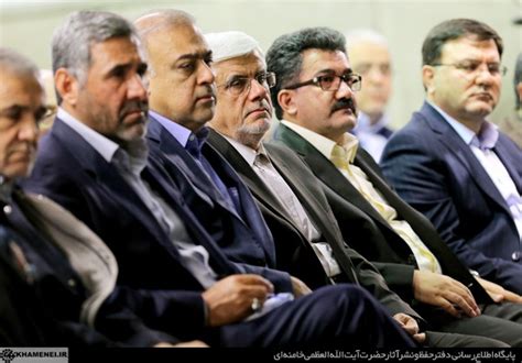 شرمندگی این حقیر از اینکه جوانی بیکار با دست خالی به خانه می‌رود کمتر