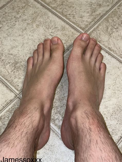 Do My Feet Make You Feel Something💦👣 Rmalefeet