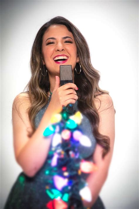 Ya Viene La Navidad Y Karla Breu Esta M S Que Lista