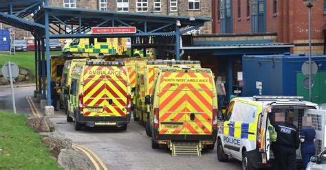 Fairfield Aande Patients Stuck In Queue Of 15 Ambulances As Staff Warn