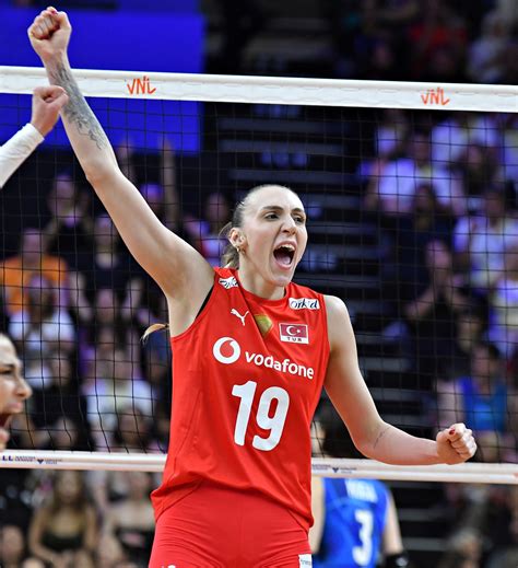 Milletler Ligi Türkiye 2 3 Japonya Türkiye Voleybol Federasyonu Tvf