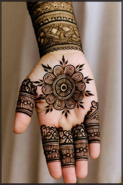 Small And Simple Mehndi Design Photo छोटे लेकिन बहुत प्यारे डिज़ाइन