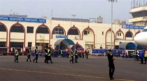 Bihar News Emergency Land Of Plane Going From Delhi To Shillong At