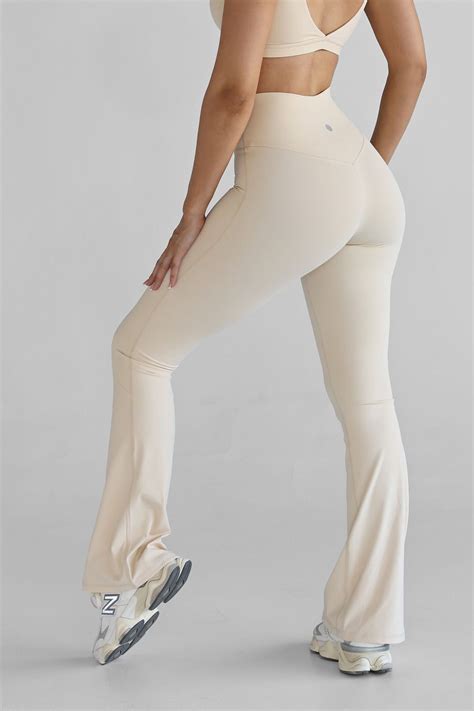 Sculpt Flare Leggings French Vanilla High Waisted Squat Proof 5