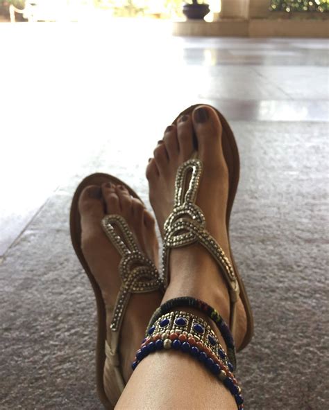 Mrunal Thakurs Feet