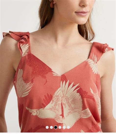 Pin de Prachi Bhargava em short tops Roupas Confecção de máscaras