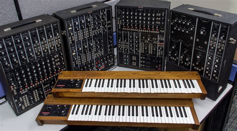 Matrixsynth Vintage 1968 1980s Moog Modular Synthesizer 4 Suit Case System W 2 Keyboards For