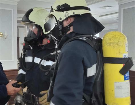 Спасителна операция пожарникари отварят вратата на възрастна жена в Силистра Кворум Силистра