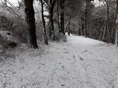 Maltempo Nel Messinese Le Immagini Dalle Eolie Neve Sui Monti E Mare