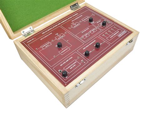 delta modulation and demodulation trainer